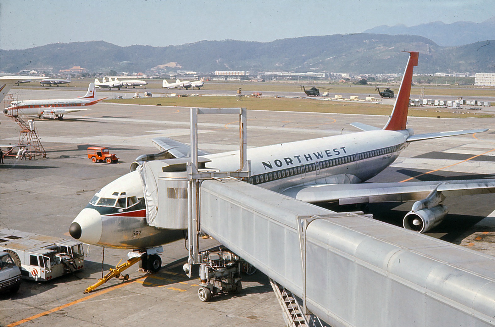 Taipei Sung Shan Airport circa 1971 (China Airlines Assistance to Uncle ...