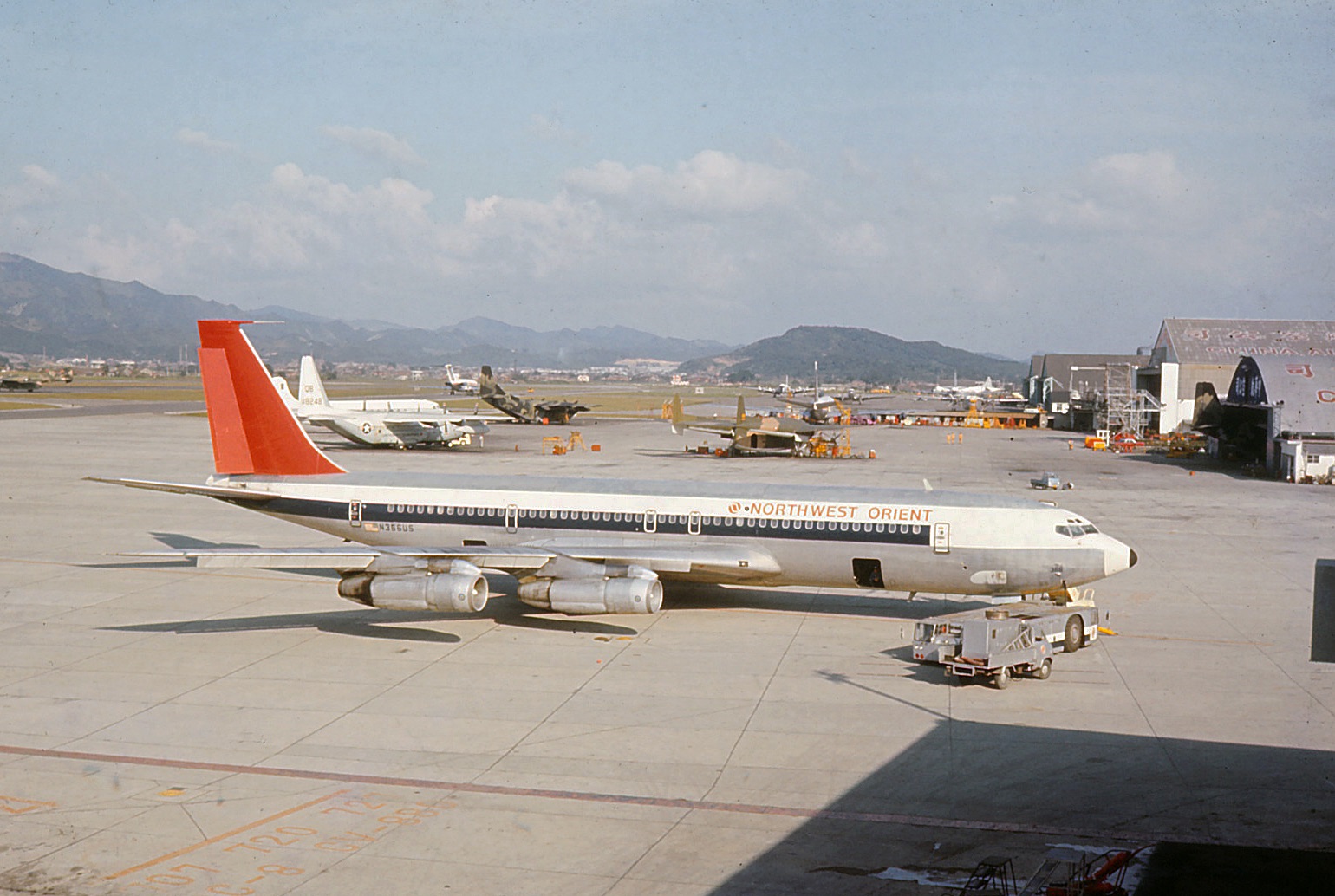 Taipei Sung Shan Airport circa 1971 (China Airlines Assistance to Uncle ...