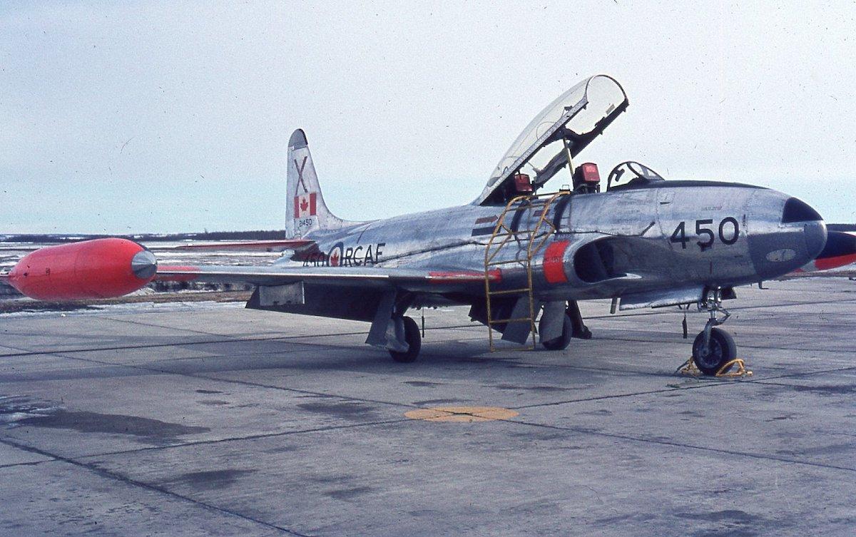 RCAF - RCN - Canadian Armed Forces CT-33 photo history 1960s - 1990s ...