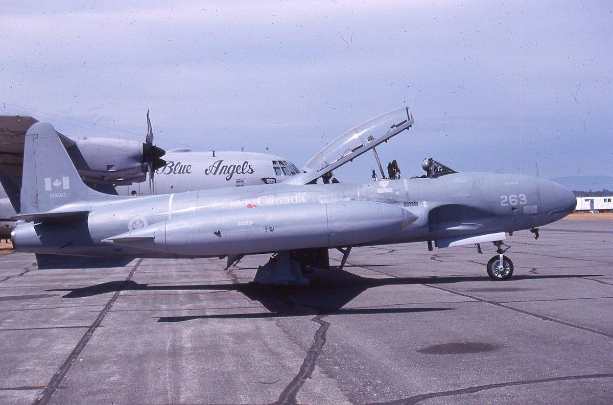 RCAF - RCN - Canadian Armed Forces CT-33 photo history 1960s - 1990s ...
